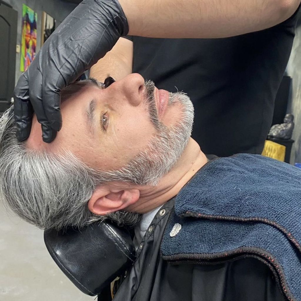 Lui's Barber Shop